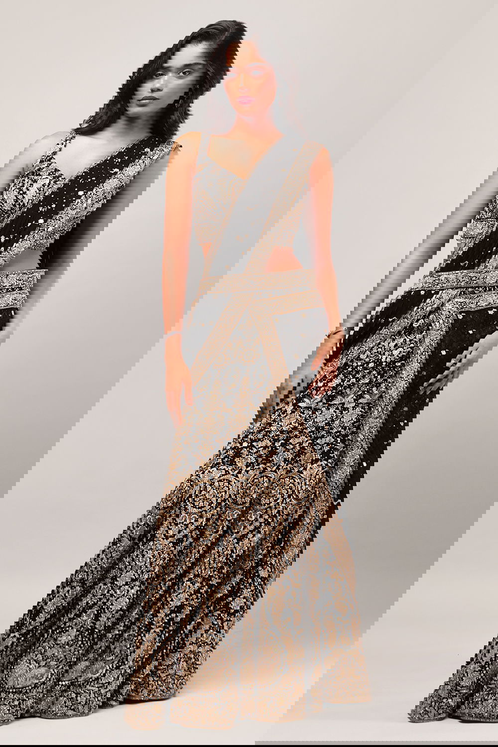 JET BLACK FISH CUT PRE-STITCHED SAREE SET WITH ALL OVER PATTERNED GOLD ...